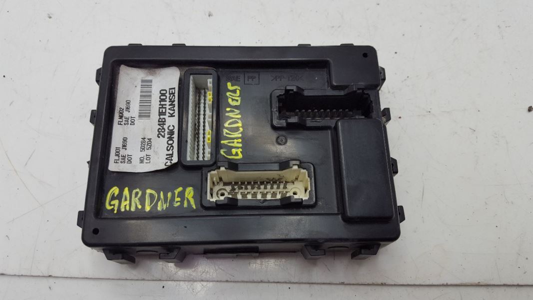 INFINITI INFINITI M35 2006 Body Control (BCM); (RH dash) Chassis ...